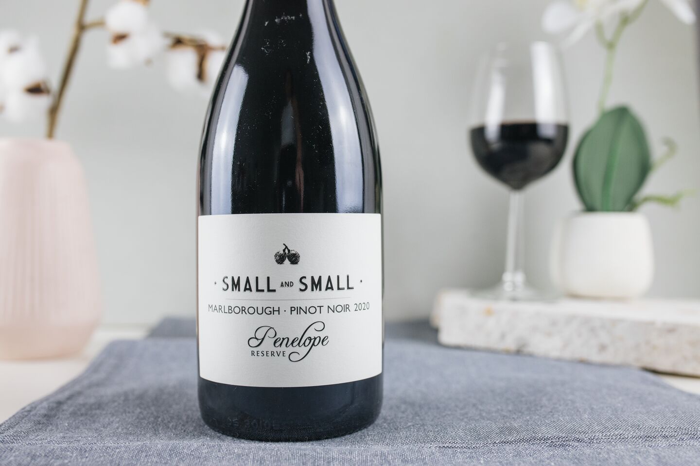 Small and Small Penelope Reserve Pinot Noir 2020 | Naked Wines