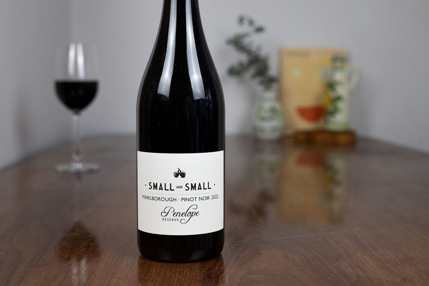 Small and Small Penelope Reserve Pinot Noir 2022 | Naked Wines